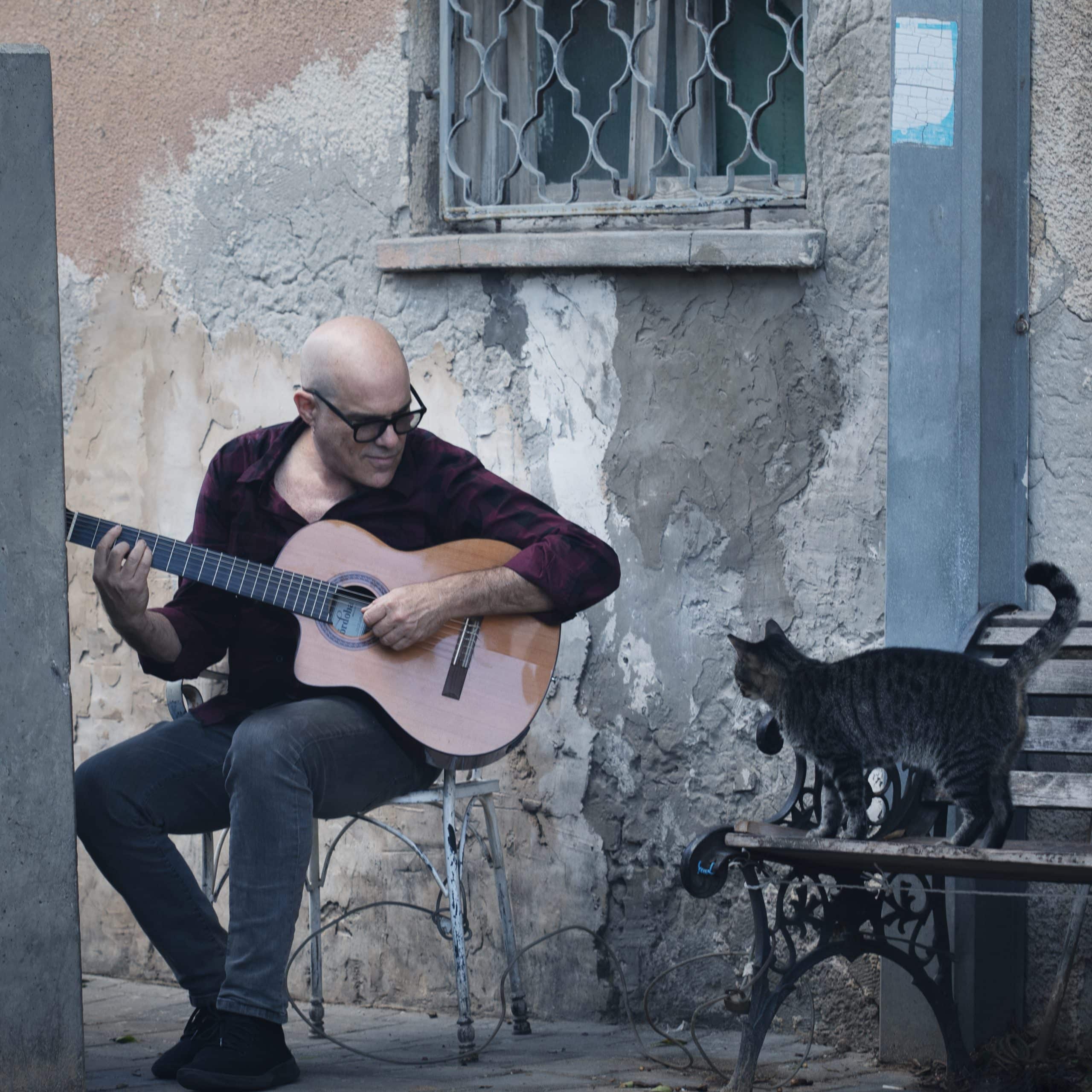 דן תורן – Dan Toren - זמר מלחין כותב שירים